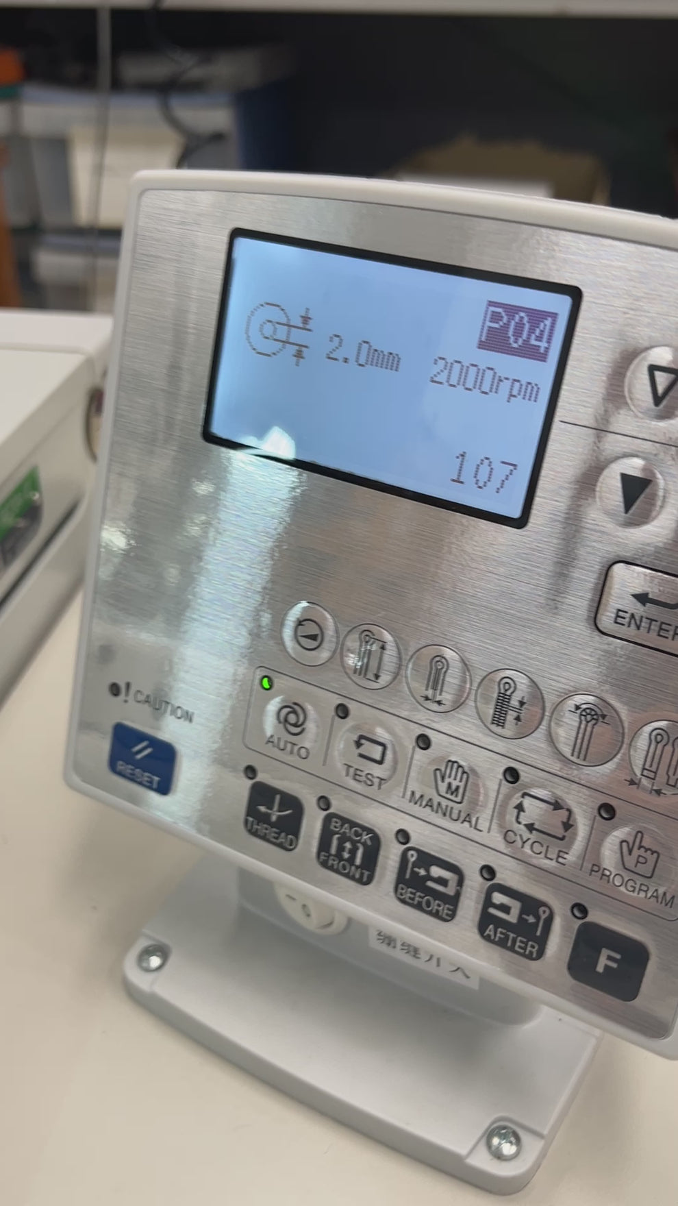 Supreme CSM-9820A-01 Electronic Keyhole and Eyelet machine – IMS Sewing ...